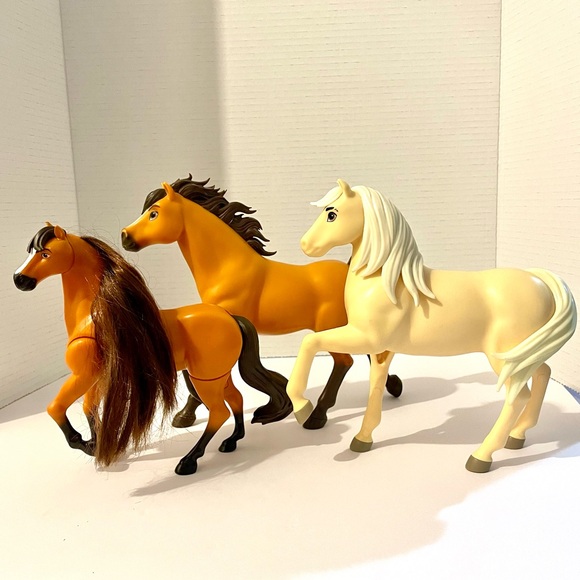 Mattel | Toys | Mattel Dreamworks Horse Figurine Spirit Untamed 220 ...